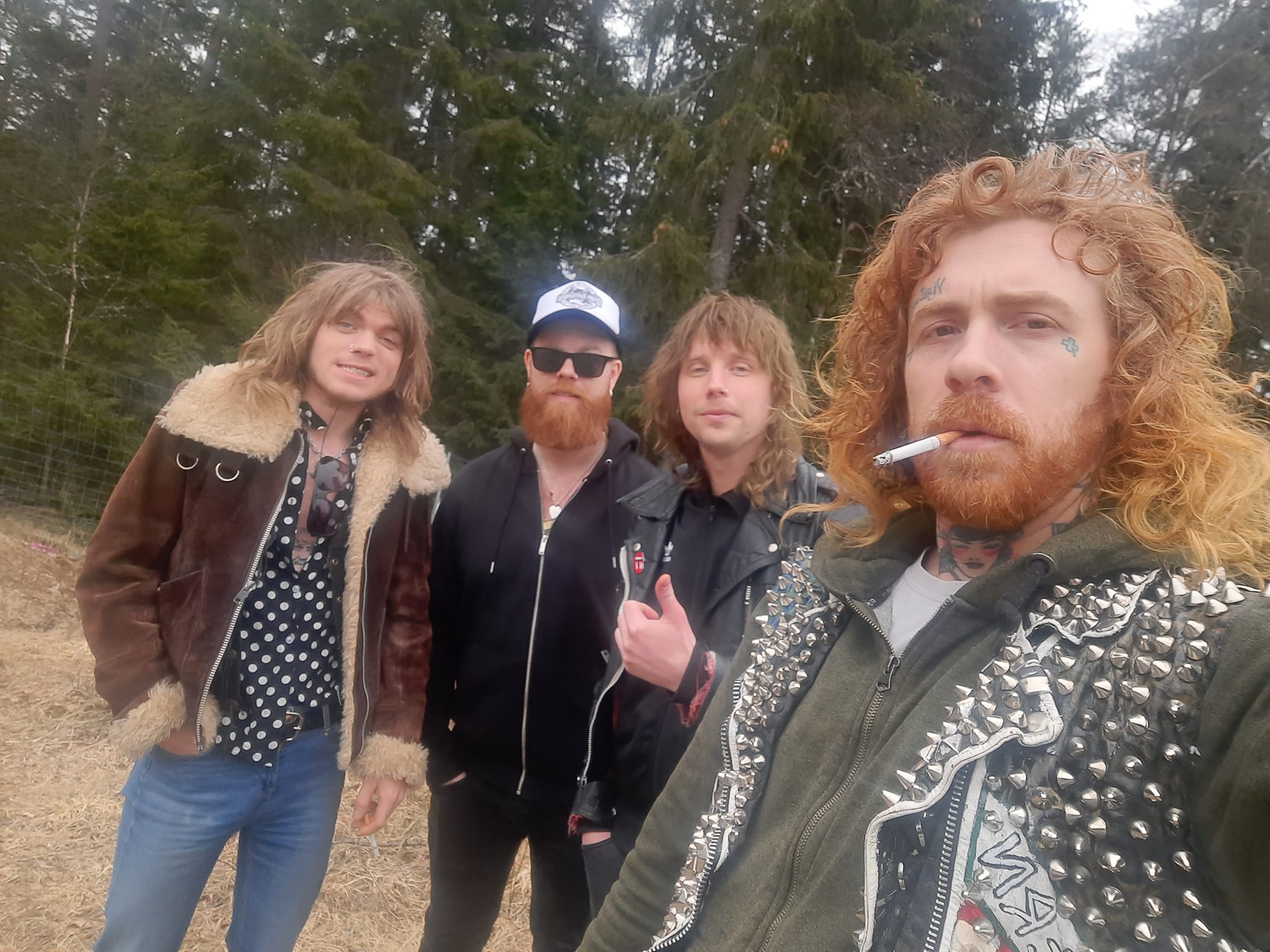 Hörde av mig till Rotten Flag i